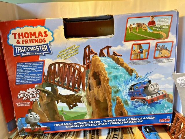 THOMAS & FRIENDS Trackmaster Motorized Railway Thomas at Action Canyon ...