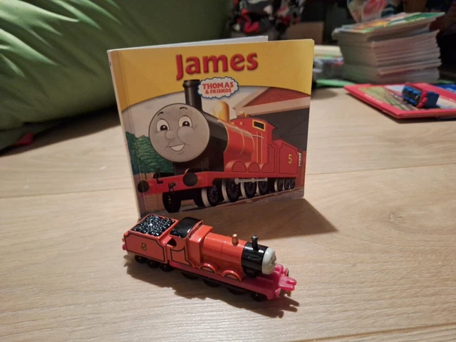 THOMAS THE TANK Engine - James Die Cast Train and Book £2.18 - PicClick UK