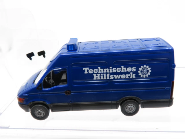 304-51HO - WIKING 1/87 28602 - Iveco Daily 50J THW Bayern - top EUR 14 ...