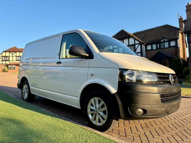 VOLKSWAGEN TRANSPORTER 2.0 TDI T28 Startline Panel Van 4dr Diesel ...