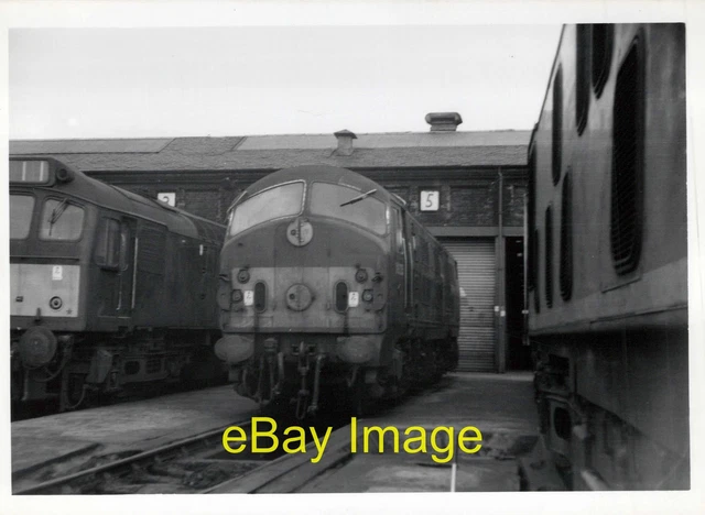 PHOTO 6X4 RAILWAY Class 22 unknown shed c1960's £2.00 - PicClick UK