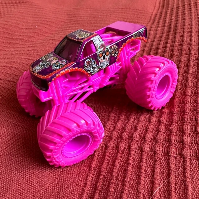 MONSTER JAM MONSTER Truck Brodozer 1:64 Rare Brand New Sealed! (2) £11. ...
