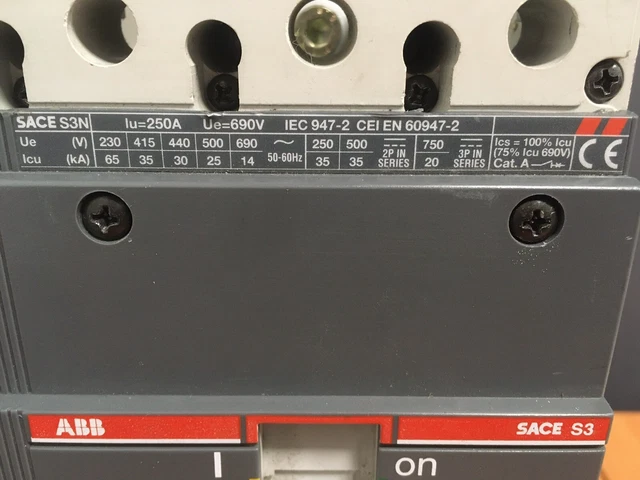 INTERRUPTEUR DIFFÉRENTIEL -ABB SACE S3- Tetrapolaire 250A très bon état ...
