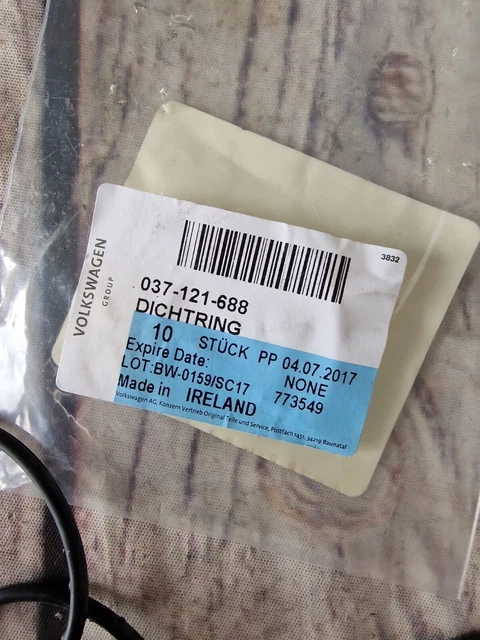 VW AUDI COOLANT flange / thermostat Seal 037121688 New genuine Audi ...