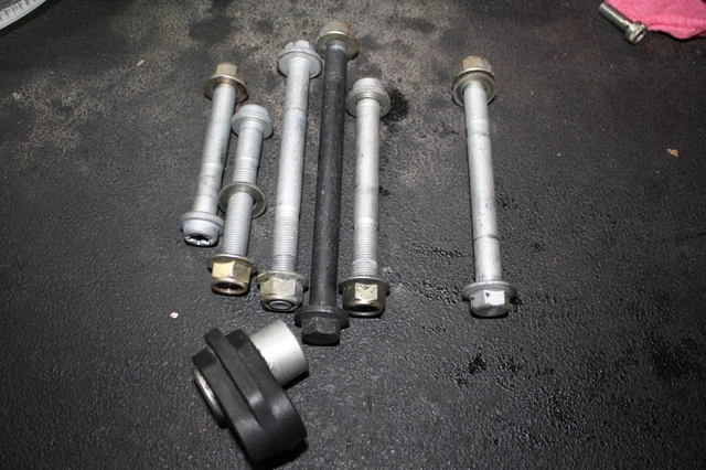 TRIUMPH SPRINT ST 1050 06 Engine Mounting Bolts Bolt £44.45 - PicClick UK