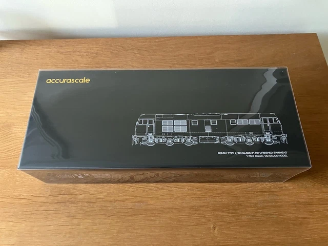ACCURASCALE 2756-31110DCC OO Gauge BR Railfreight Class 31 31110 DCC ...