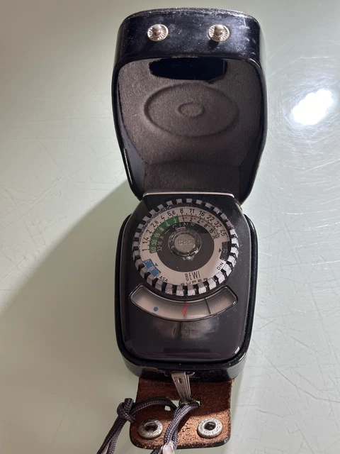 ZEISS IKON ICAREX 35S, Color-Pantar 50/2.8 et nombreux accessoires EUR ...