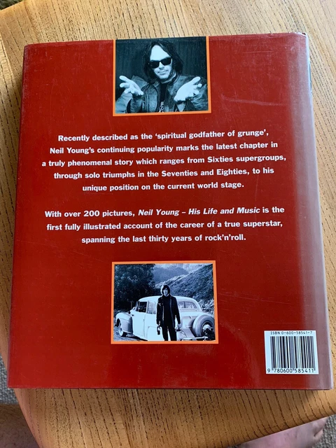 NEIL YOUNG: HIS Life and Music par Michael Heatley (couverture rigide ...