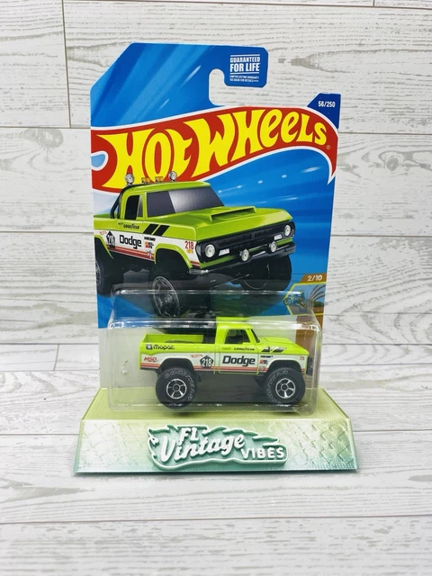 CUSTOM WHEEL SWAPPED ‘70 Dodge Power Wagon Green Mopar 1:64 Diorama Box ...