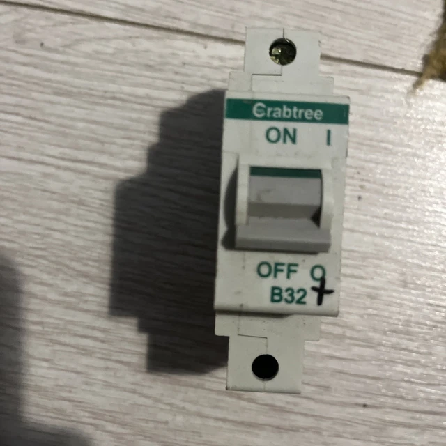 CRABTREE POLESTAR MCB 32a B TYPE SINGLE POLE 60B/32 (C252) £10.85 - PicClick UK