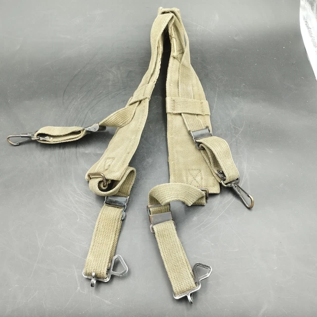 BRELAGE MILITAIRE N°5 à identifier armée uniforme tenue soldat EUR 10 ...
