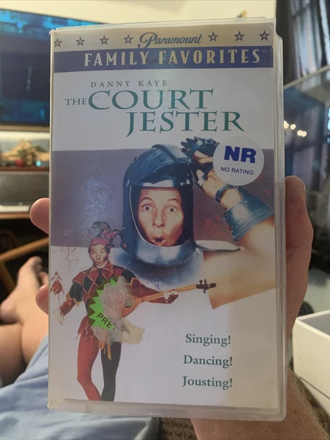 THE COURT JESTER VHS, Danny Kaye, Angela Lansbury, Basil Rathbone ...