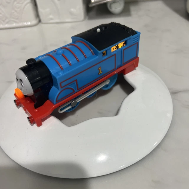 THOMAS & FRIENDS LIGHT UP THOMAS TrackMaster Motorized Train Engine ...