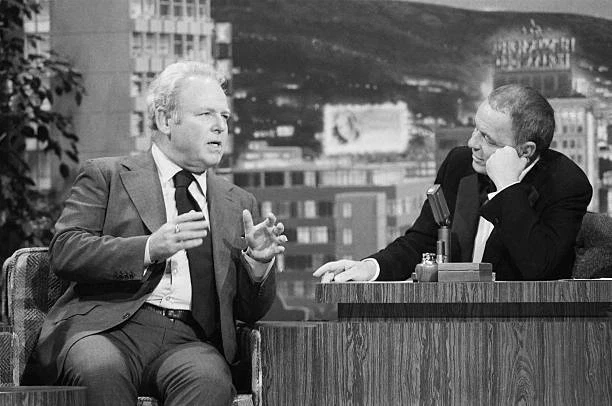 ACTOR CARROLL O'CONNOR, Frank Sinatra On Johnny Carson 1977 OLD TV ...