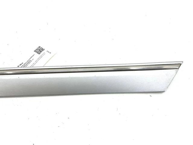 MERCEDES-BENZ W203 À Gauche Bordage Seuil Moulage Arrière 2036905162 ...