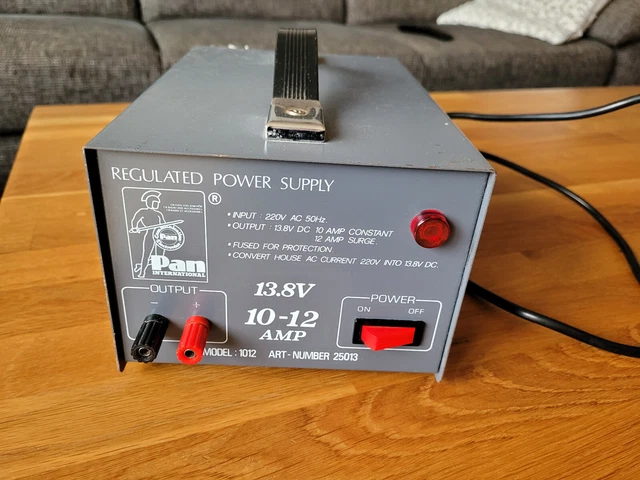 NETZGERÄT PAN INTERNATIONAL Regulated Power Supply Model 1012 13,8V 10 ...