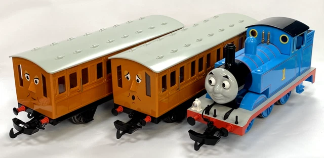 LARGE SCALE THOMAS & Friends Annie and Clarabel G Scale Bachmann USED £ ...