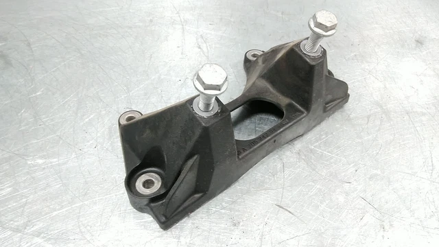GEARBOX BRACKET REAR Mercedes-Benz E (W213) 2020 A2052420440 £35.33 ...