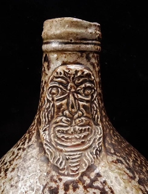 CRUCHE BARTMANN EN Gres De Frechen - Armoiries 16° S. - Bellarmine ...