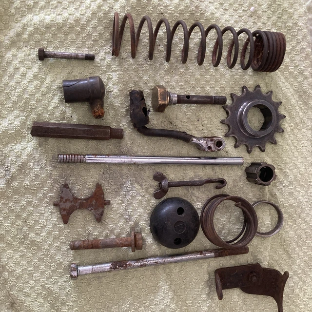 VINTAGE MOTORCYCLE/ GARAGE Parts Job Lot - Possibly Villiers/ BSA ...