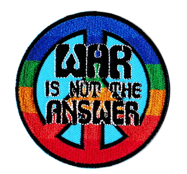 ÉCUSSON PATCHE WAR is not the answer couleur thermocollant patch ...