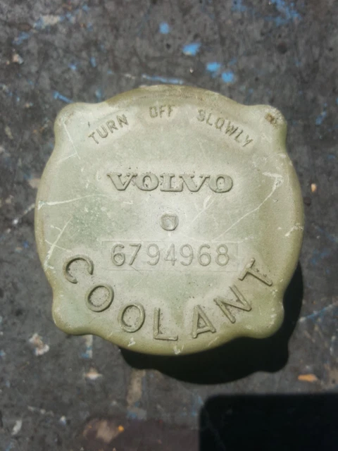 GENUINE VOLVO COOLANT Filler Cap 6794968 $32.00 - PicClick