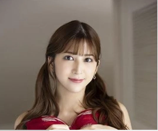 Japanese Actress Riri Nanatsumori 七ツ森りり 2024 Tabletop Calendar B2 8p Japan £66 78 Picclick Uk