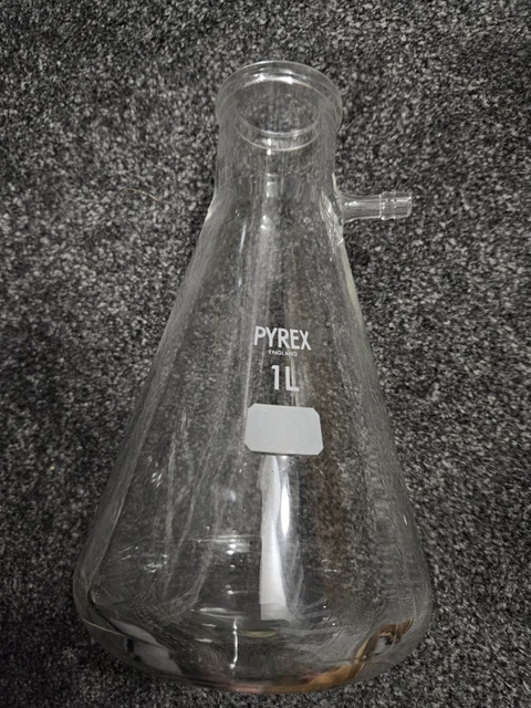 LAB GLASSWARE 1 Litre Conical Flask With Top Side Outlet Very Good Used ...