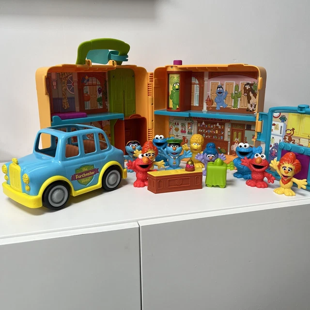 THE FURCHESTER HOTEL Sesame Street Suitcase Playset With Figures And ...