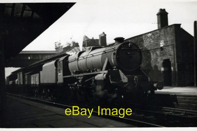 PHOTO 6X4 RAILWAY LMS Black Five 44939 Tebay Station Freight c1950 £5. ...