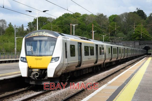 PHOTO CLASS 700/1 Desiro City 12-Car Emu No.700 109 Of Thameslink At ...