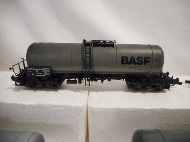ROCO FLEISCHMANN HO Scale Lot #6 Consisting of Five Assorted Freight ...
