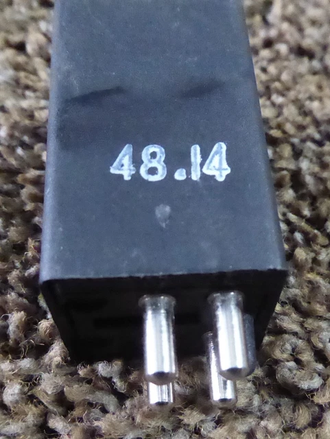 MERCEDES W126 SE SEL Flashing Relay Flashing Relay 0008210963 K.A.E. 3. ...