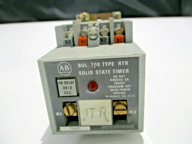 ALLEN-BRADLEY 700-RTR11N110A1 RELAY Solid State Timer .05-2 Sec 110 ...