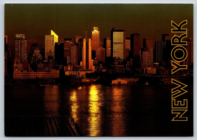 POSTCARD MANHATTAN Skyline From The Hudson River New York City, New ...