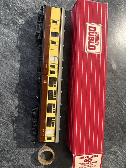HORNBY DUBLO 4051 Corridor Coach Brake/2nd With Interior Fittings £1.75 ...