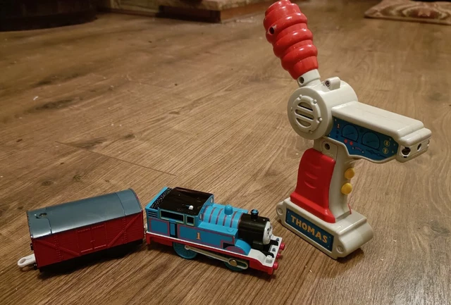 FLIP FACE THOMAS The Tank Engine Remote Control Trackmaster £60.00 ...