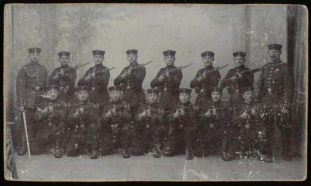 FOTO AUF PAPPE - 2. Oberrheinisches Infanterie-Regiment Nr. 99 EUR 5,00 ...