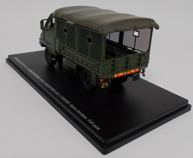 PERFEX, RENAULT MASTER B110 4x4 Gendarmerie Truppentransporter khaki ...