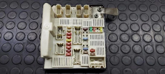 8200481866 BOITIER PYROTECHNIQUE pour RENAULT SCENIC II I- MUSIC 179610 ...