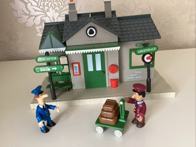 POSTMAN PAT SDS Greendale Train Station Playset Large With Ajay Figure ...