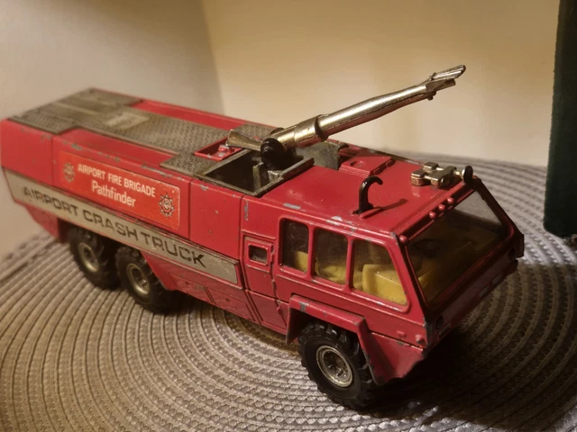 CORGI MAJOR TOYS Chubb Pathfinder Airport Crash Truck Fire Engine 1103 ...