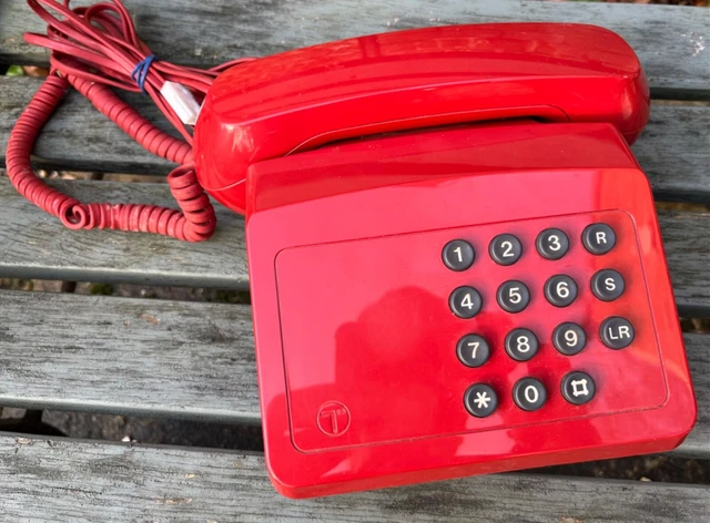 VINTAGE RETRO RED BT TRIBUNE telephone, British Telecom, push button ...