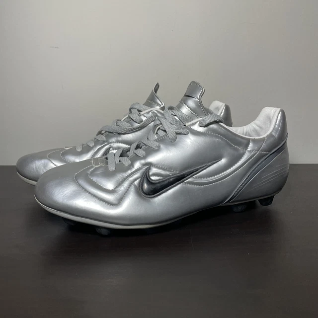 RARE VINTAGE NIKE Ronaldinho R9 Silver Football Soccer Cleats US Size ...