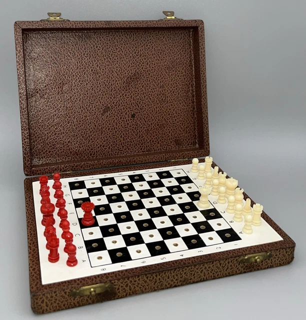 VINTAGE PORTABLE CHESS Set Travel Version Pegged 1960s Retro English ...