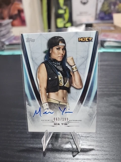 2020 TOPPS WWE incontesté Mia Yim sur carte AUTO autographe /199 EUR 23 ...