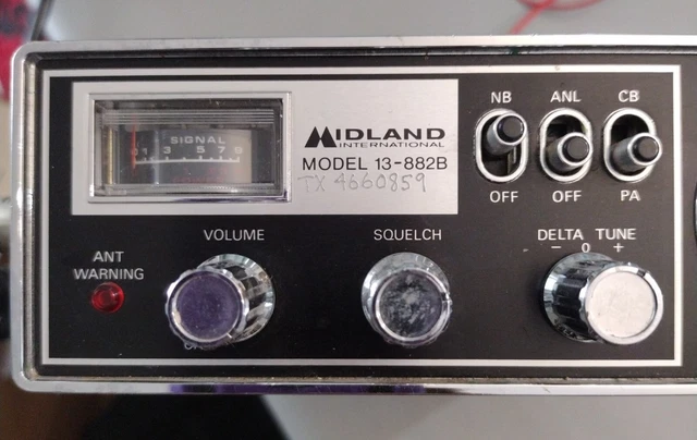 VINTAGE MIDLAND CB Radio Model 13-882B 23 channel 1975 w/ Microphone ...