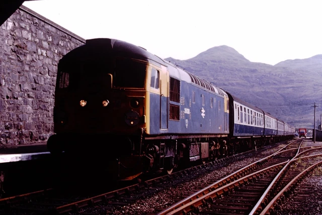 1980S BRITISH RAIL BR Diesel Loco 26038 ? Scotland Railway Slide 1976 £ ...