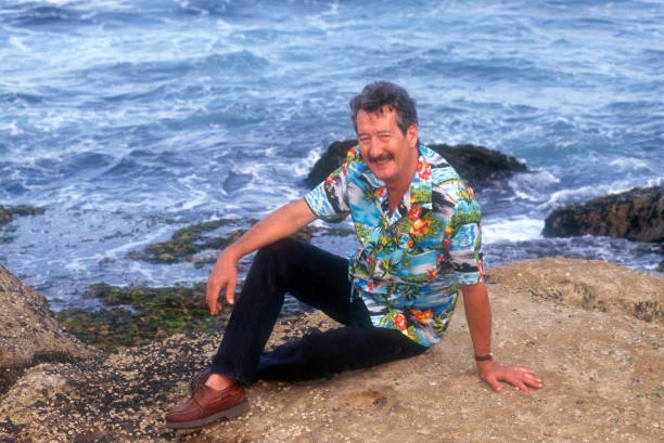 AUSTRALIAN ACTOR MICHAEL Caton at Bondi Beach on January 21, 1999 - Old ...