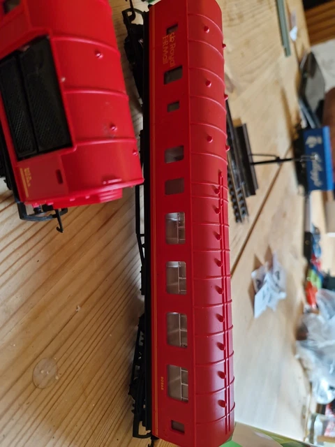 OO GAUGE MODEL Railway Royal Mail Working Coach Complete Set Ramp May ...
